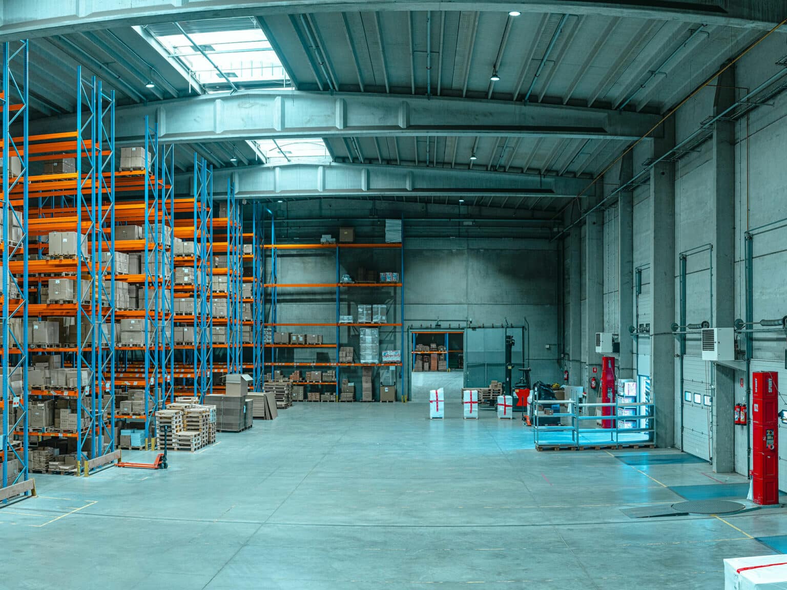 Self Leveling Screed & Polyurethane Industrial Flooring Solutions